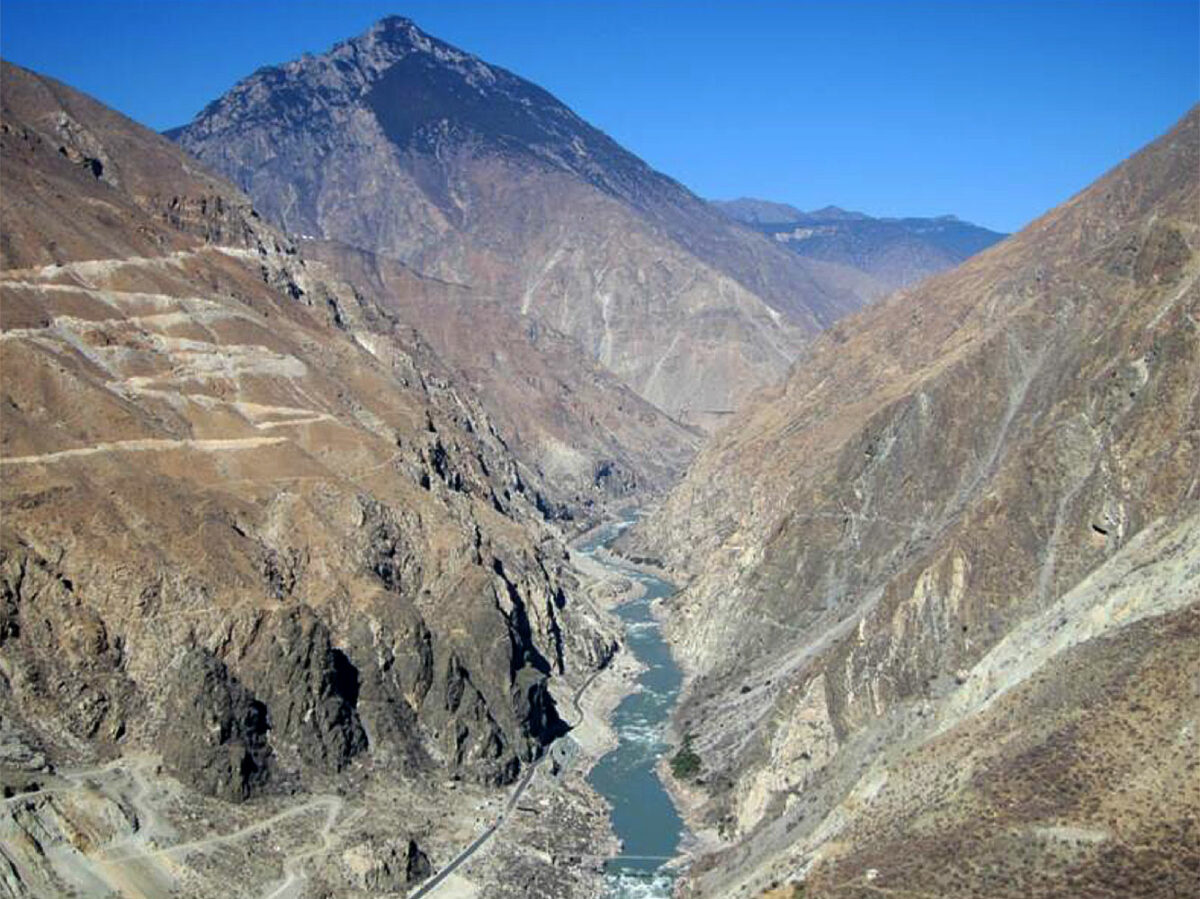 Damming Tibet’s rivers: how hydropower on the plateau is carving up ...